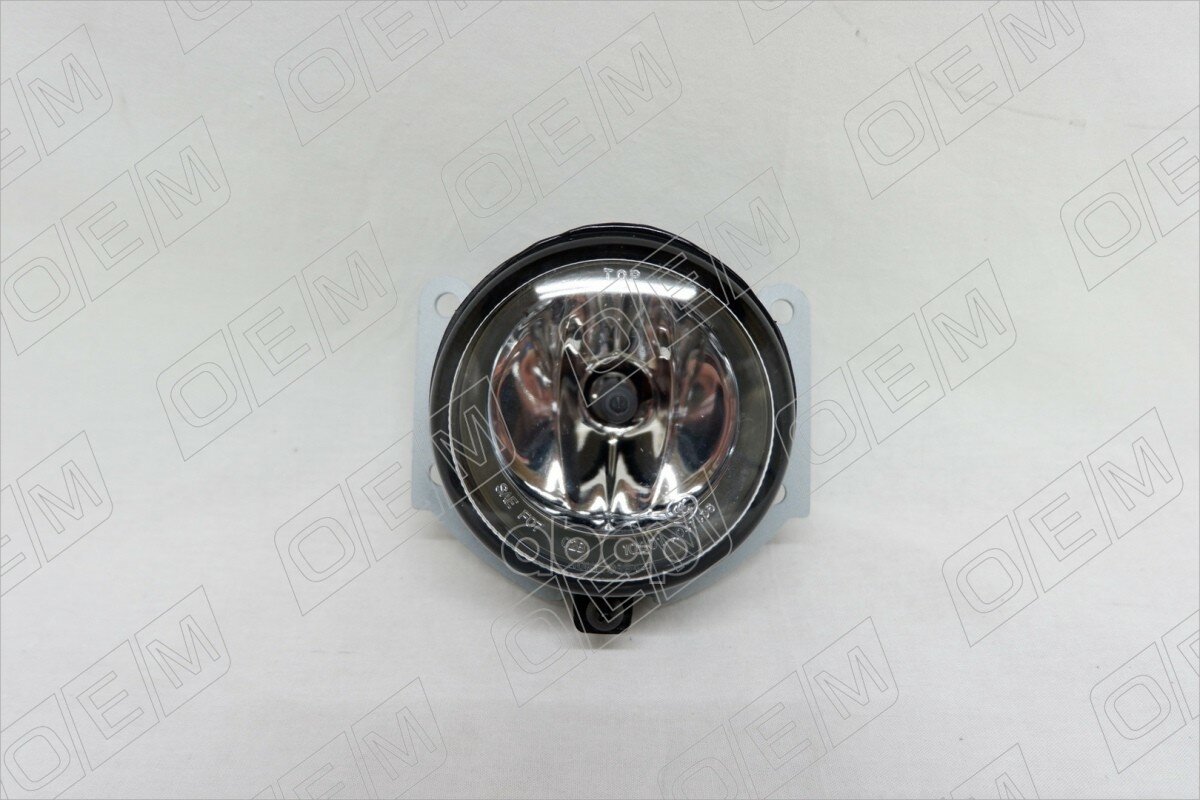 Фара противотуманная Mitsubishi Pajero Sport 2 2008-2013 O.E.M. арт. OEM0215PTFPL