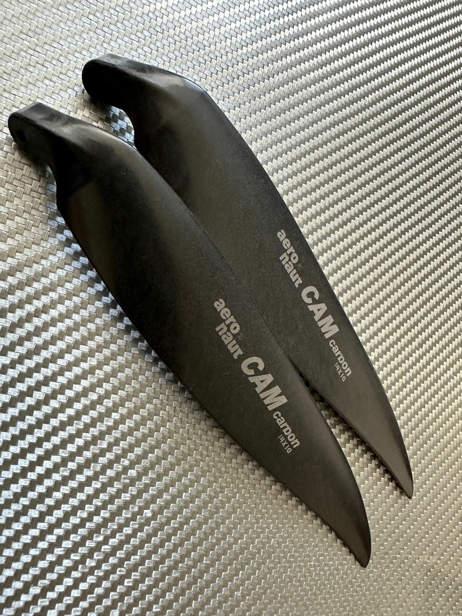 Комплект складных лопастей Aeronaut CAM Carbon 14x10 из угленаполненного полиамида 2 шт