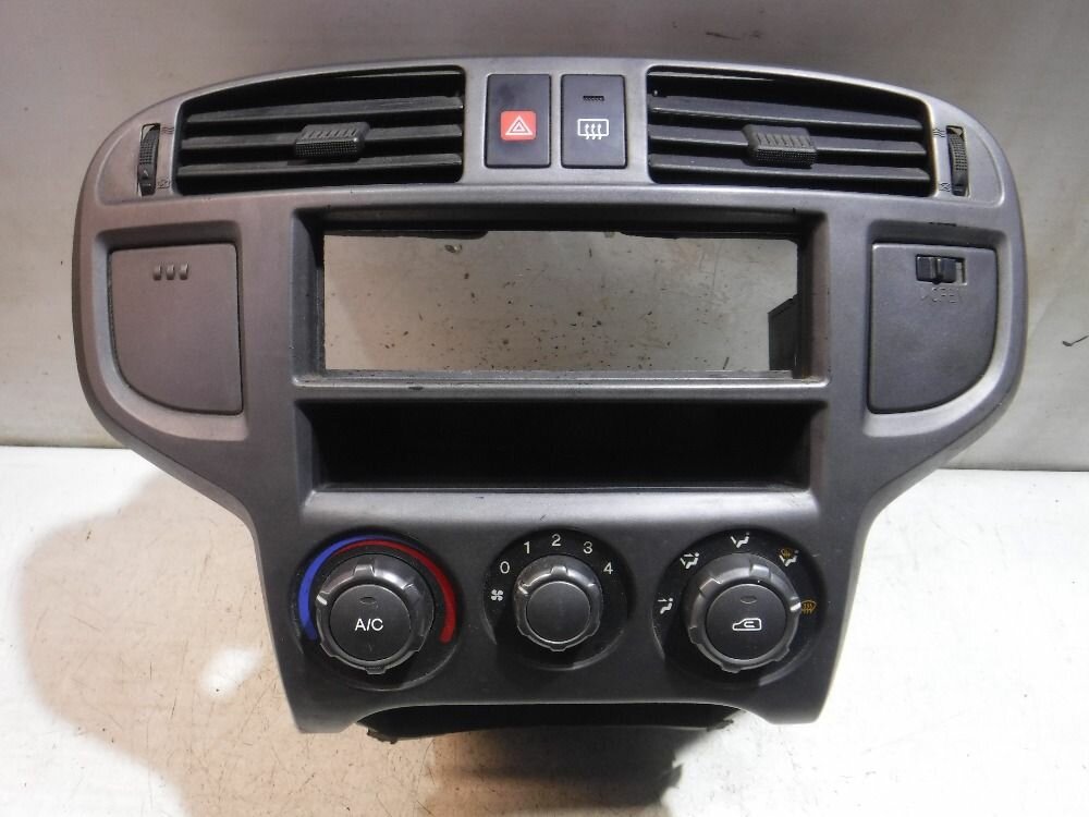 Блок управления отопителем Hyundai Matrix