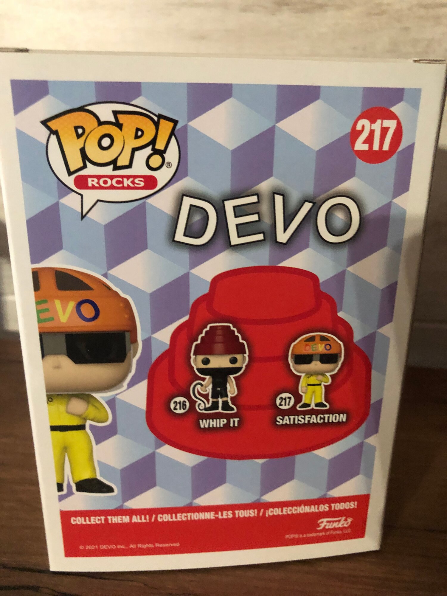 Фигурка Pop! Rocks - Devo - Satisfaction (Yellow Suit) — фото 1