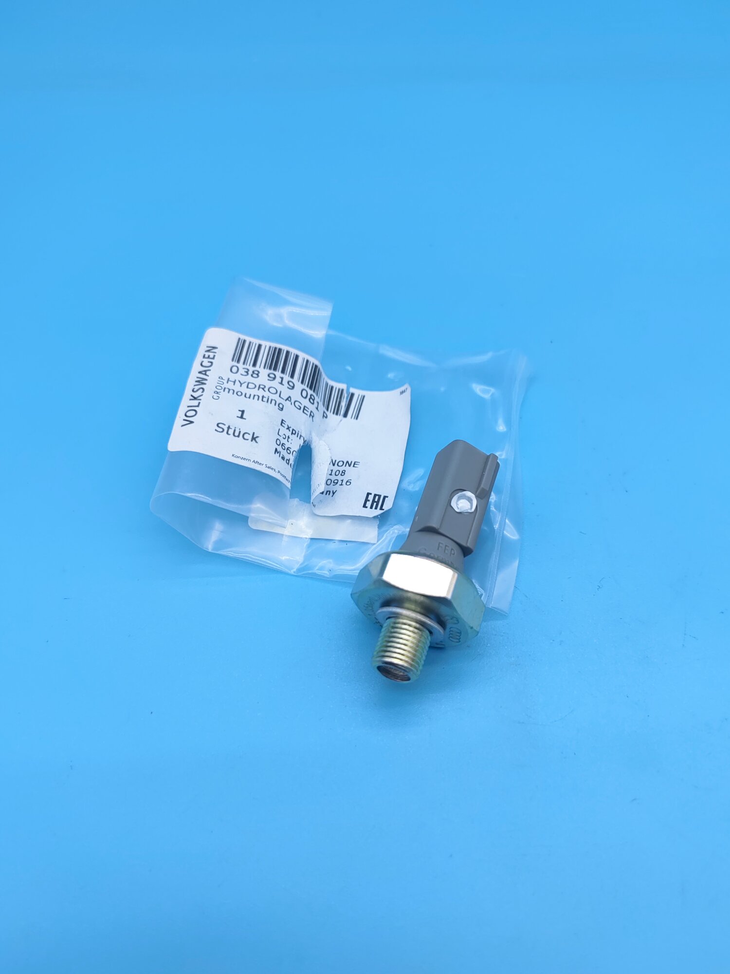 VAG Датчик давления масла VAG Арт. 038919081P