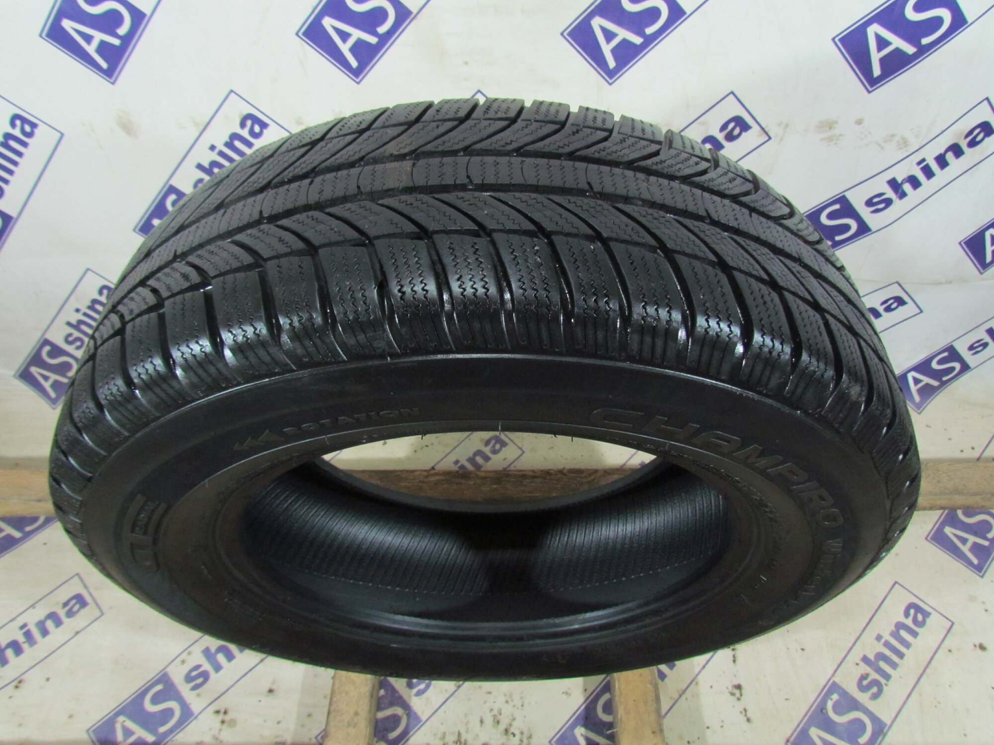 GT Radial Champiro WinterPro 215 65 R16 зимние БУ шины 5-10% износ , артикул 0026197