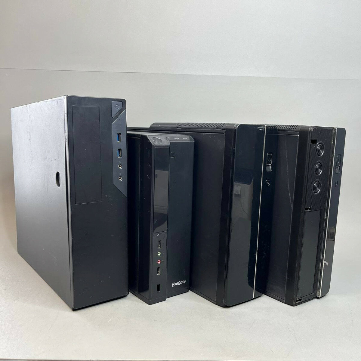 Корпус PowerCool Slim 300W черный