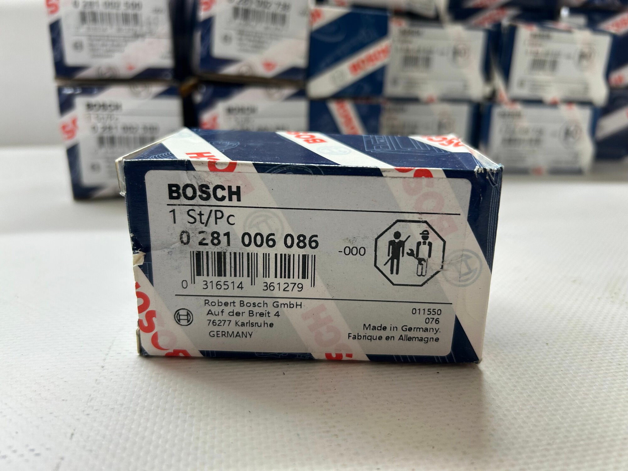 Датчик давления топлива Bosch 0281006086
