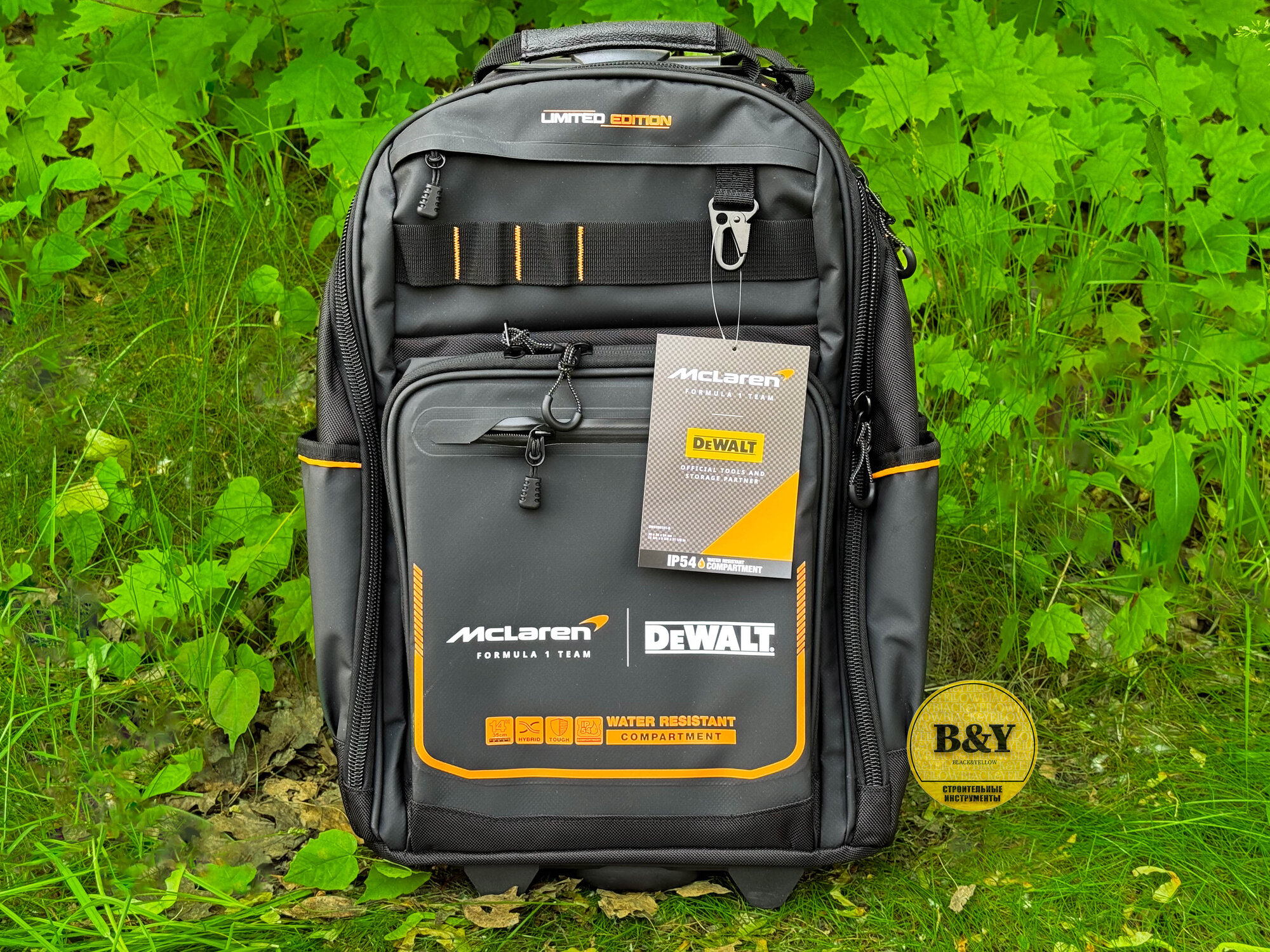 Рюкзак DeWALT McLaren F1 DWST60101-1, на колесах, универсальный, 32 кг