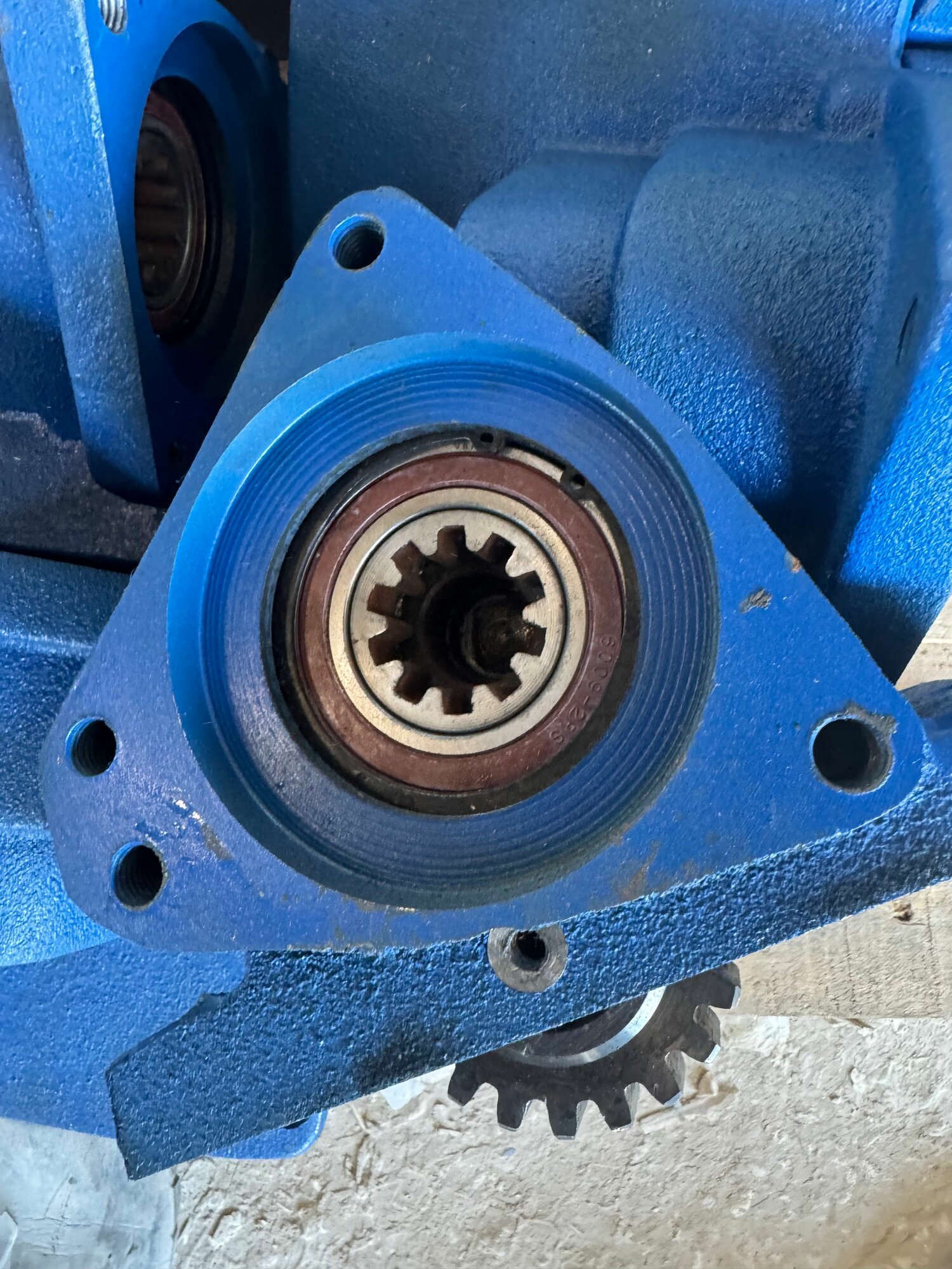 Переходник МТЗ, ДТ-75, ЮМЗ с ПД-10 на редукторный стартер