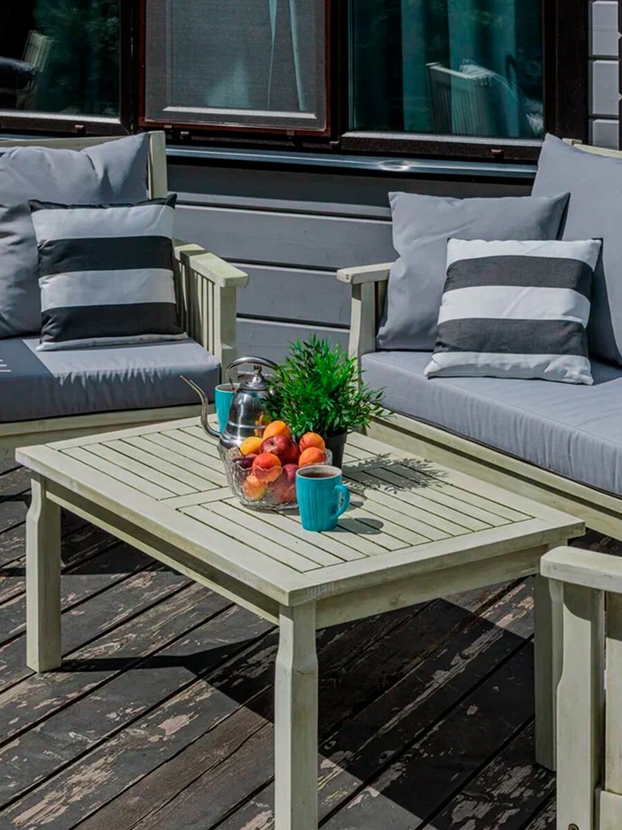 Садовый журнальный столик Royal Family NATALI из дерева акации