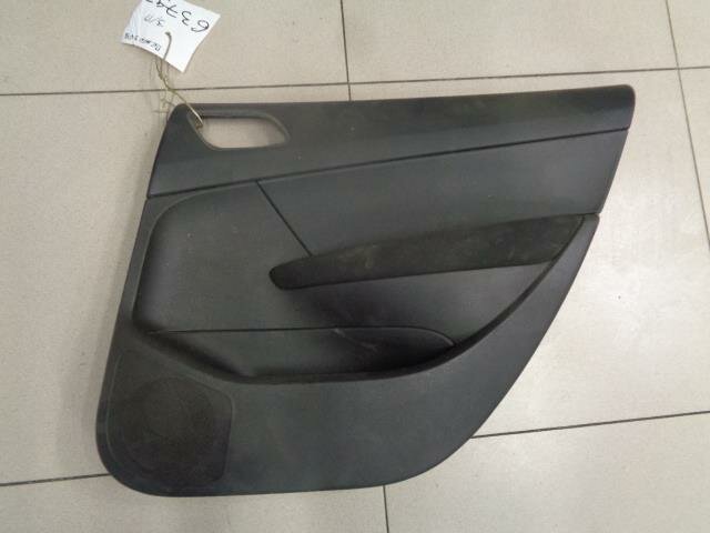 Обшивка двери задней правой от Peugeot 308 2007-2013