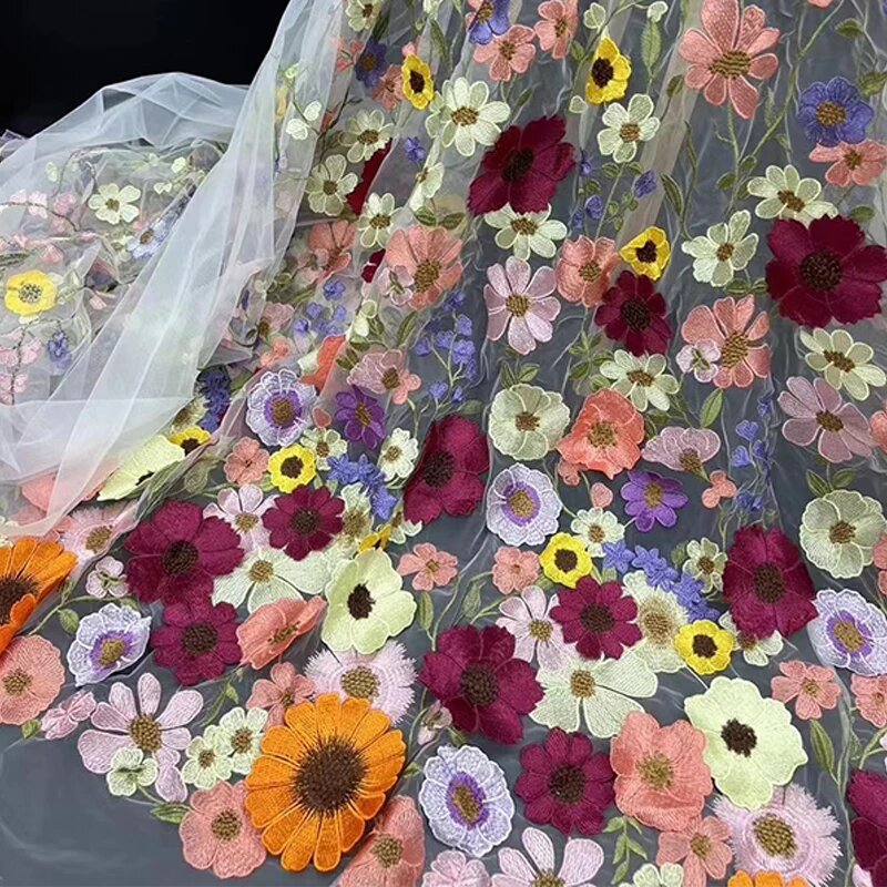Кружевная сетчатая ткань с 3D цветочной вышивкой 1
