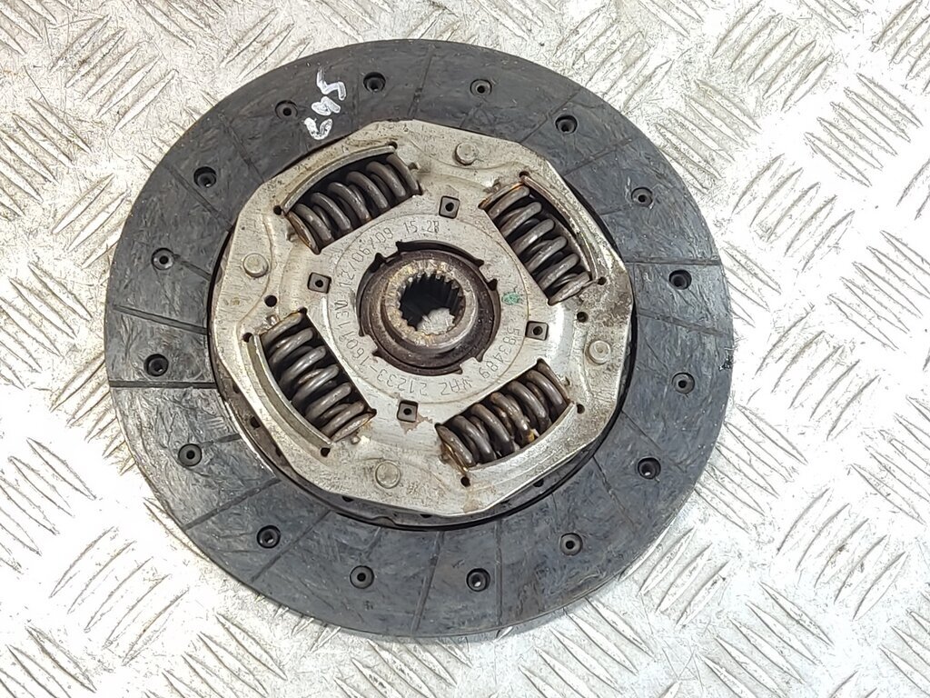 Диск сцепления VAZ NIVA 212331601130