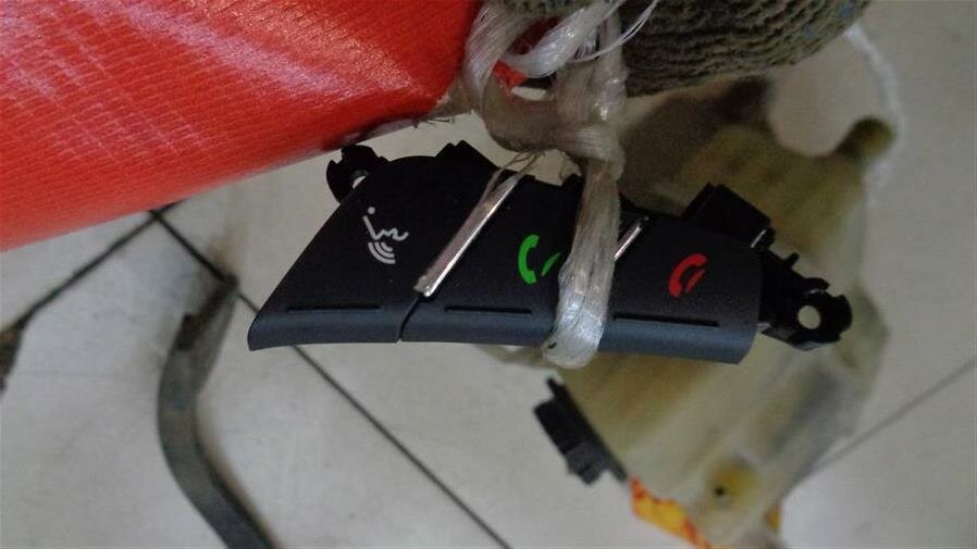 Многофункциональные кнопки для рулевого колеса от Kia Ceed 2012-2018