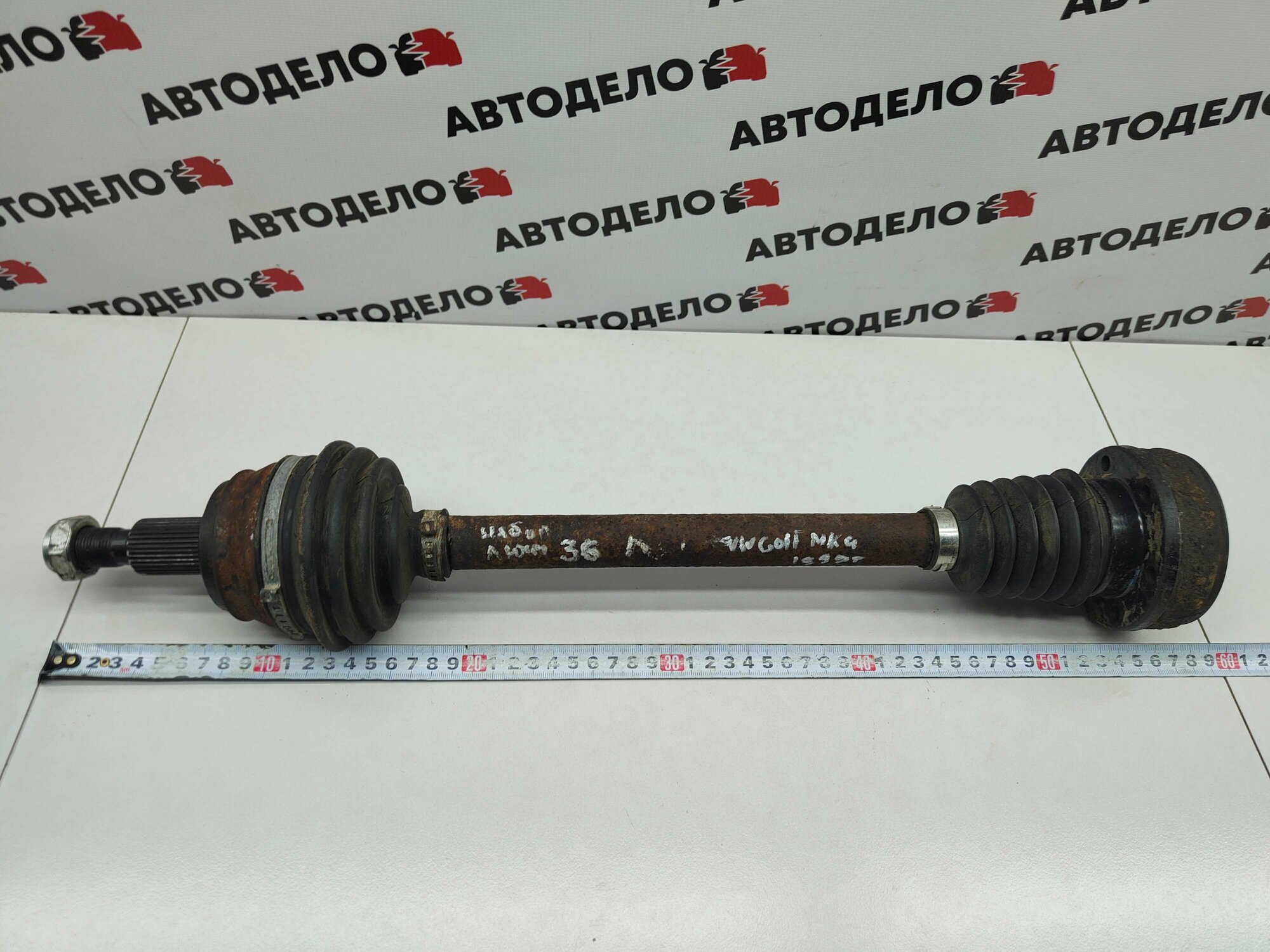 Привод передний левый Volkswagen Golf MK4 1999 г.в