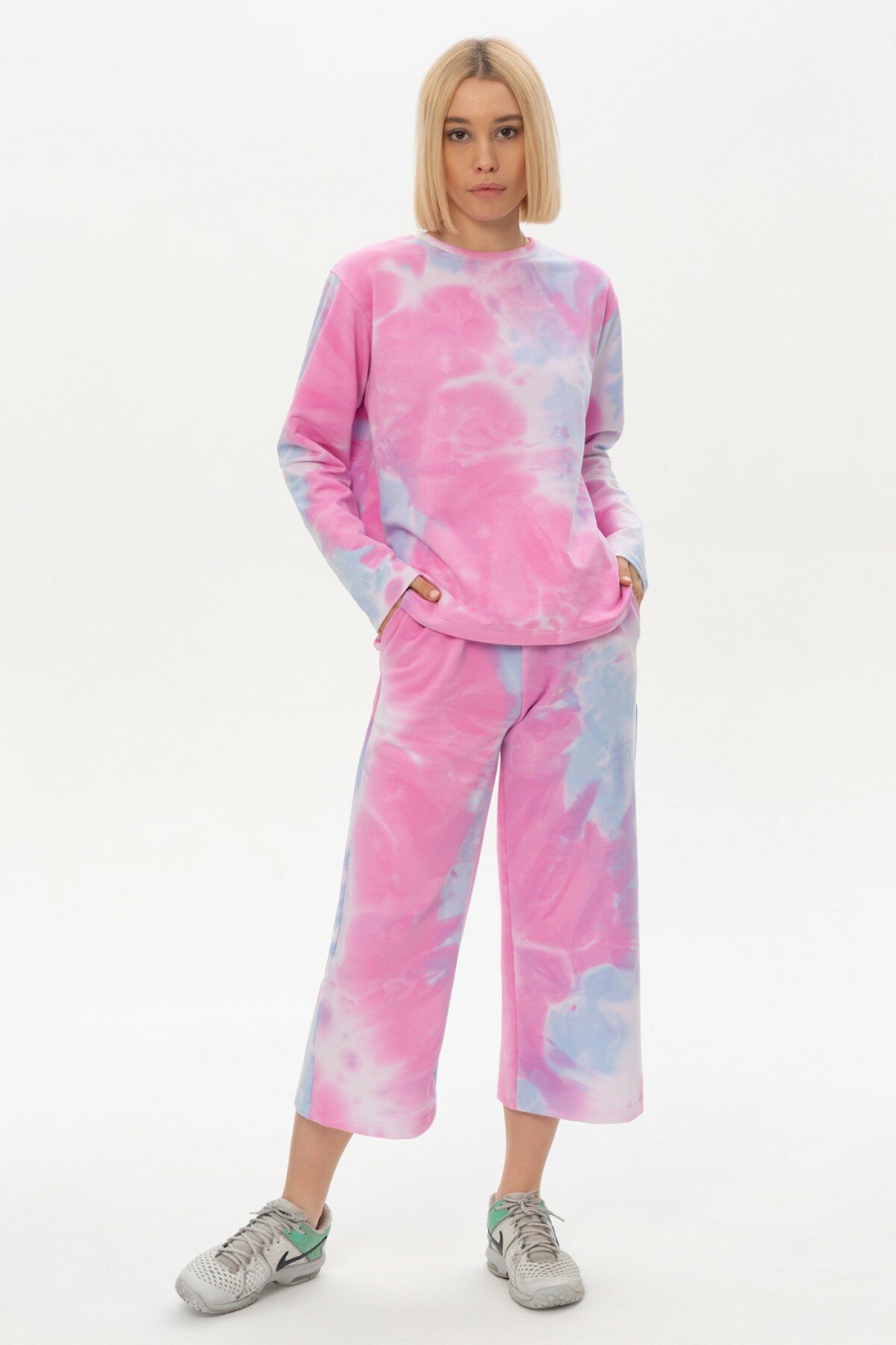 Костюм спортивный