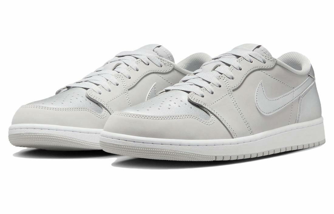 Кроссовки Nike Air Jordan 1 Retro Low OG "Metallic Silver"