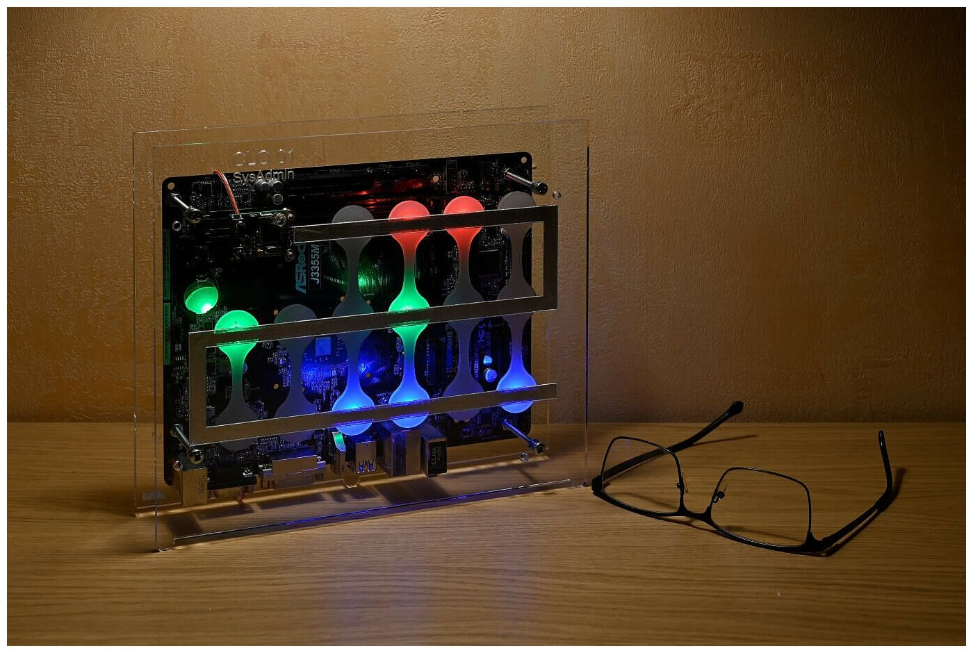 Двоичные часы CLO 01 SysAdmin