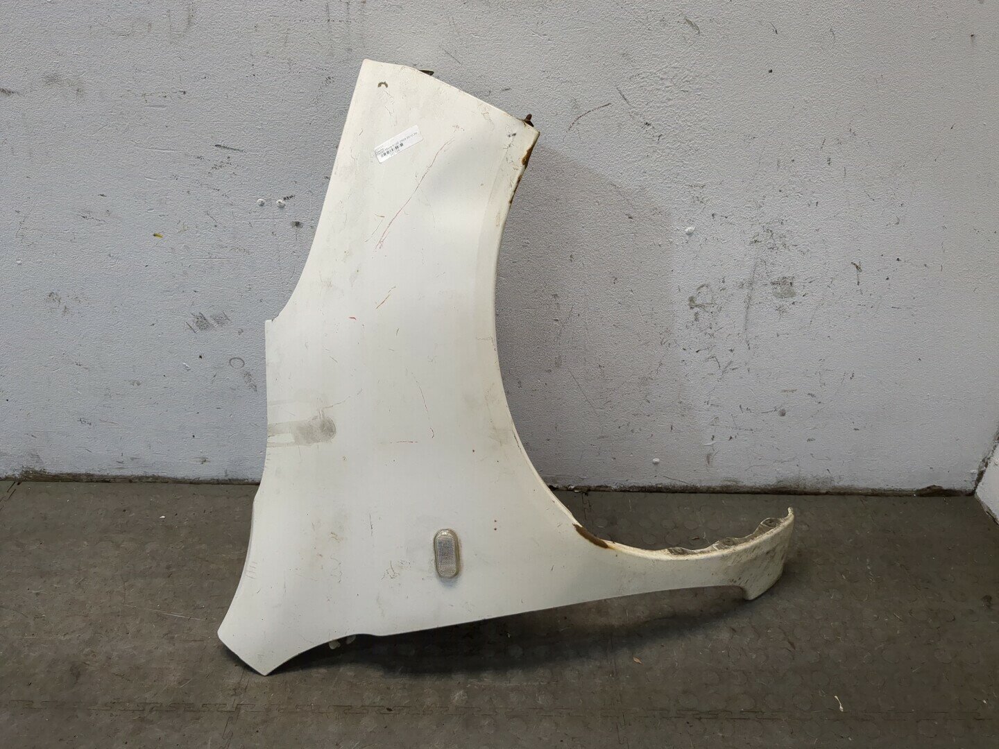 Крыло правое переднее Nissan Micra K12E Б/У