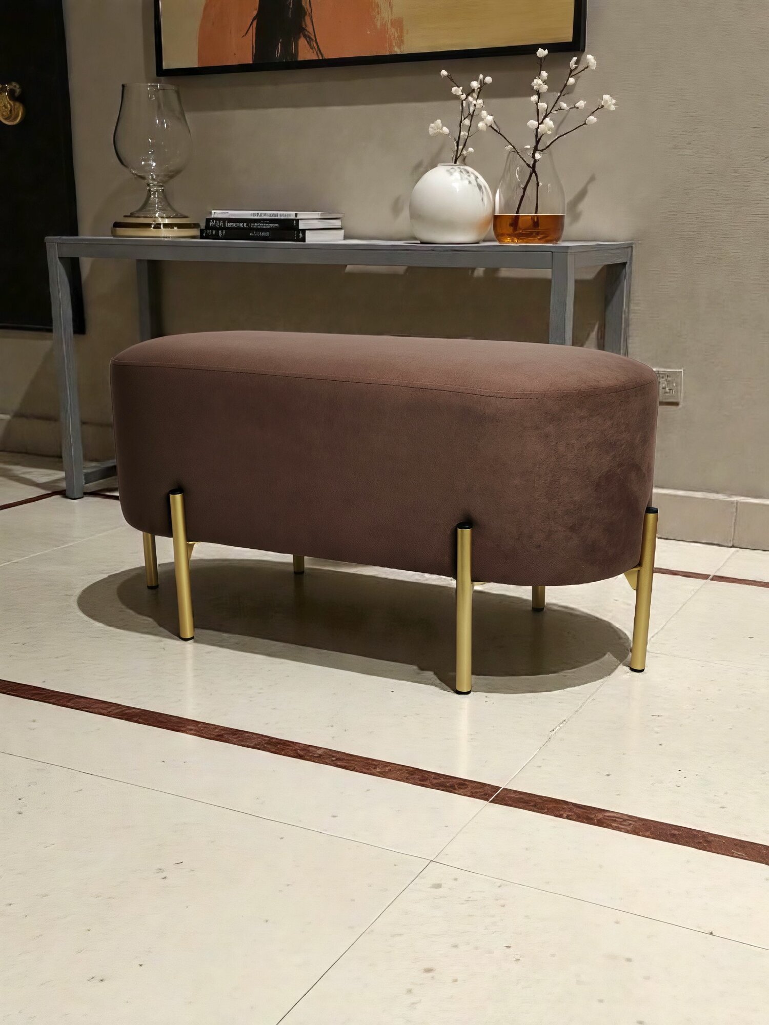 Банкетка для туалетного столика, пуф дизайнерский в гостиную, спальню с ножками с золотым покрытием, овальный 78х42x32, коричневый