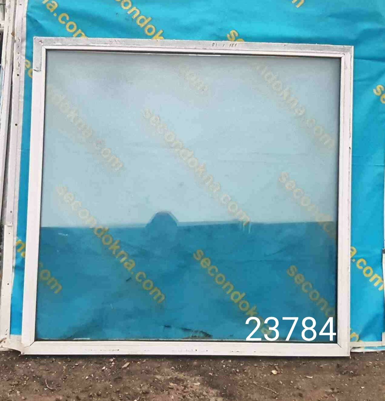 Пластиковое окно Б/У 1600(в)х1690(ш)