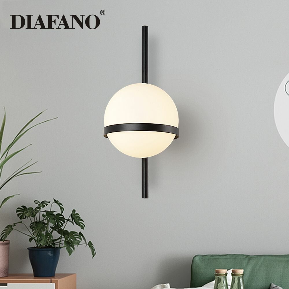 Настенный светильник