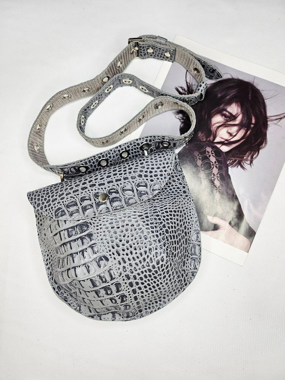 Сумка кросс-боди кайман серый