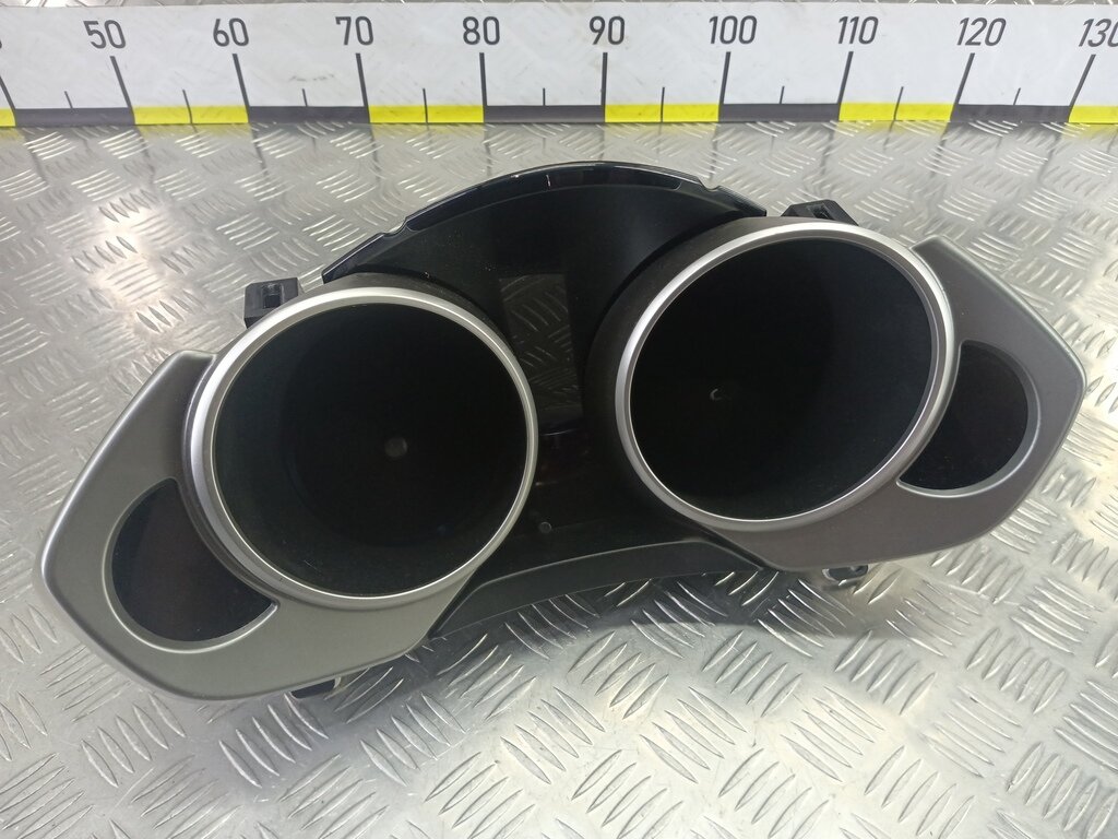 Панель приборов Б/У для SUBARU Tribeca WX (2004—2007) 85021XA06A