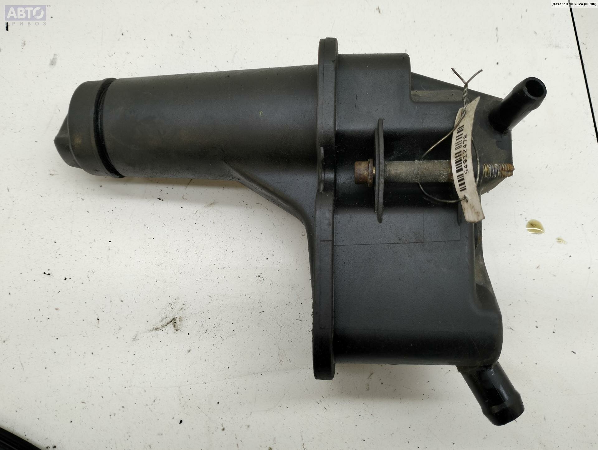 Бачок гидроусилителя Volkswagen Golf-3