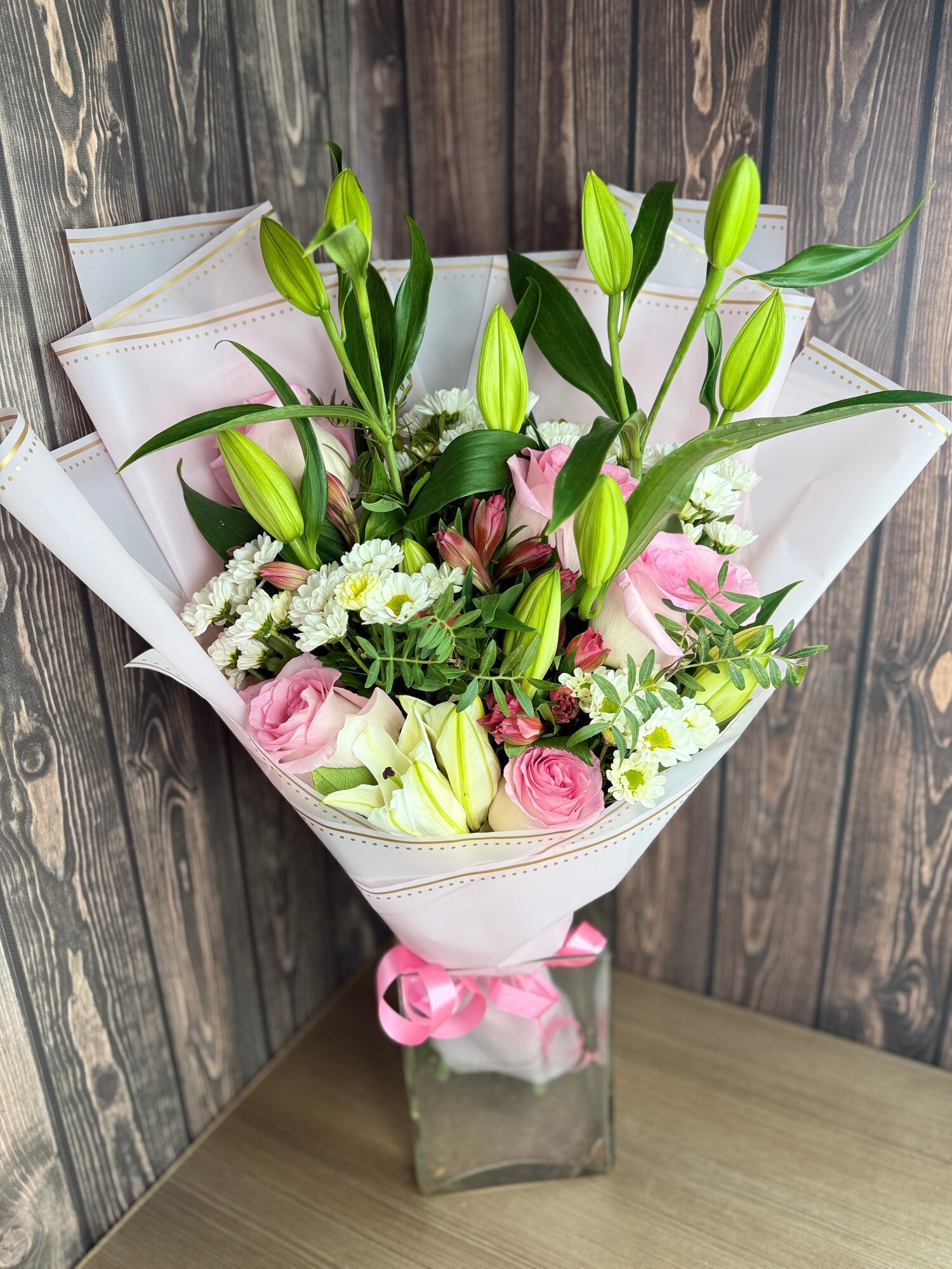 Букет цветов "Ароматная Лилия" для любимой девушки, мамы, бабашки, на любой повод