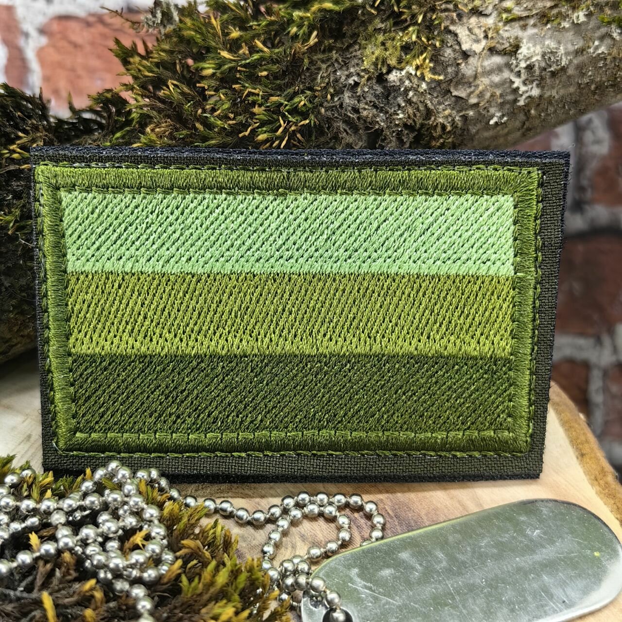 Нашивка-патч флаг триколор россии полевой вышитая на липучке 7,5х4,5 оливковый