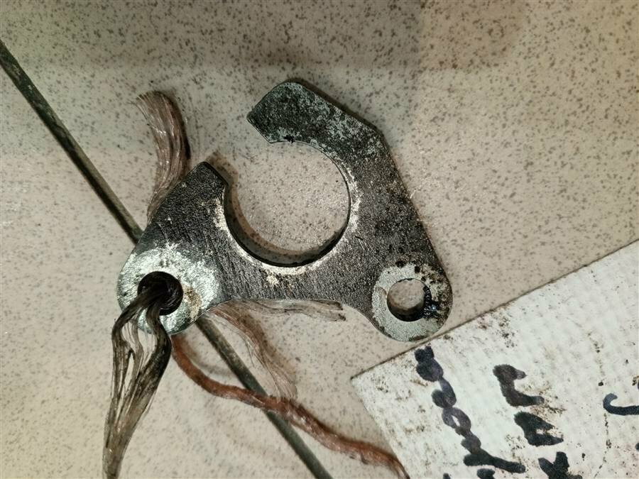 Кронштейн тросика переключения МКПП от Lifan Smily 2008-2017