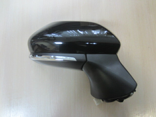 Зеркало боковое правое совместимо с Toyota Camry V70 2018-2023 8791033D40