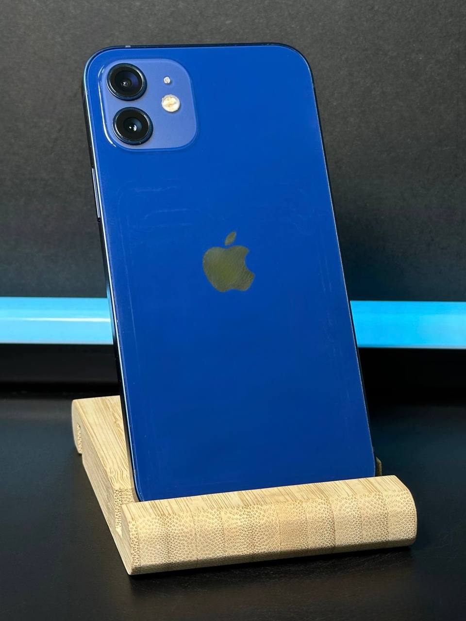 Смартфон Apple iPhone 12, 128 ГБ, nano-SIM + eSIM, синий
