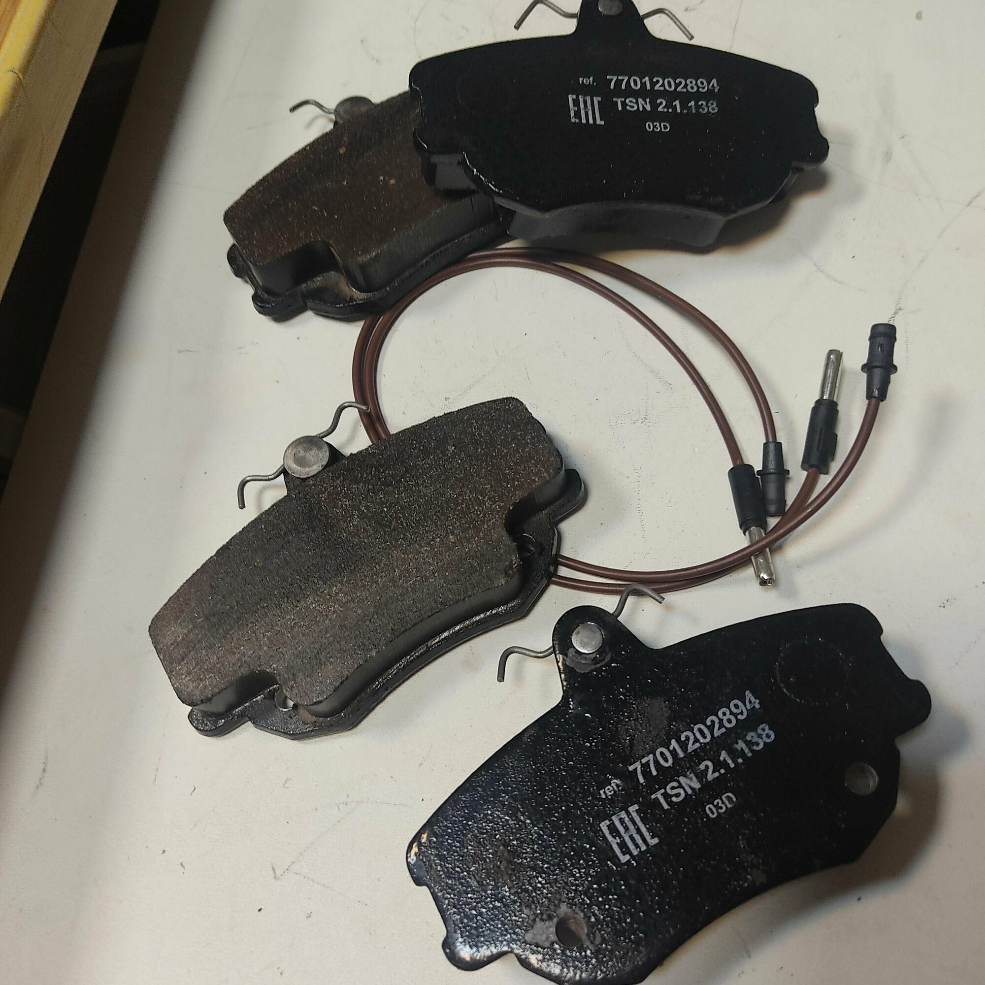 Колодки тормозные Lada Largus (+ABS); Renault Logan 04-, Sandero 07- передние