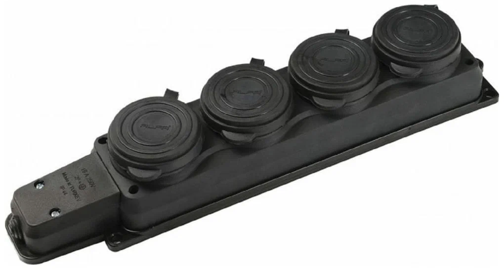 Блок розеток NE-AD 4 гнезда, 16А IP44 с заземлением и крышками, каучук черный 4104 / колодка электрическая для удлинителя