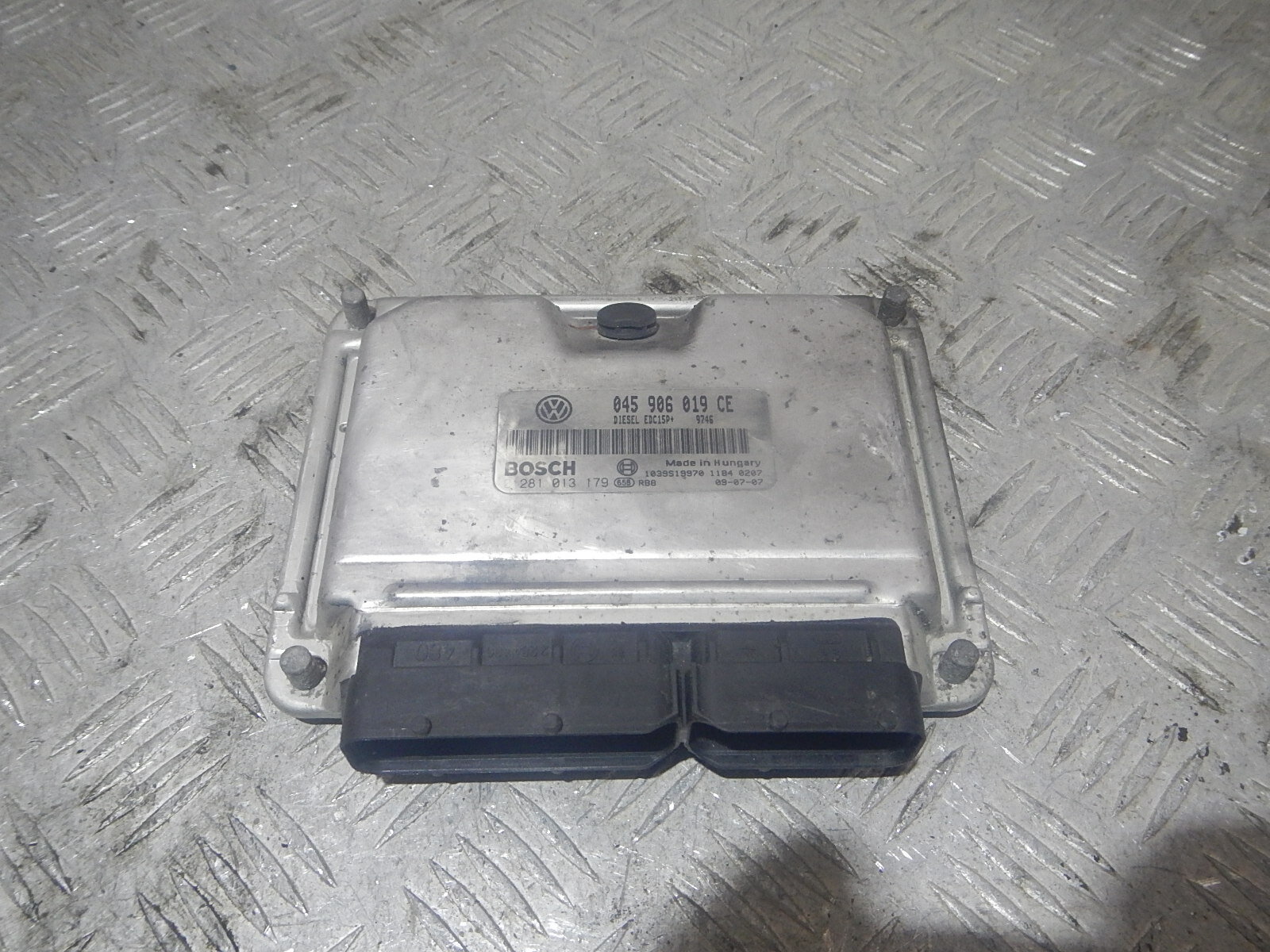 Б/У Блок управления двигателем, Skoda (Шкода)-FABIA (07-) SKODA FABIA (07-14) 1,4 дизель BNM Без видимых повреждений 3432...