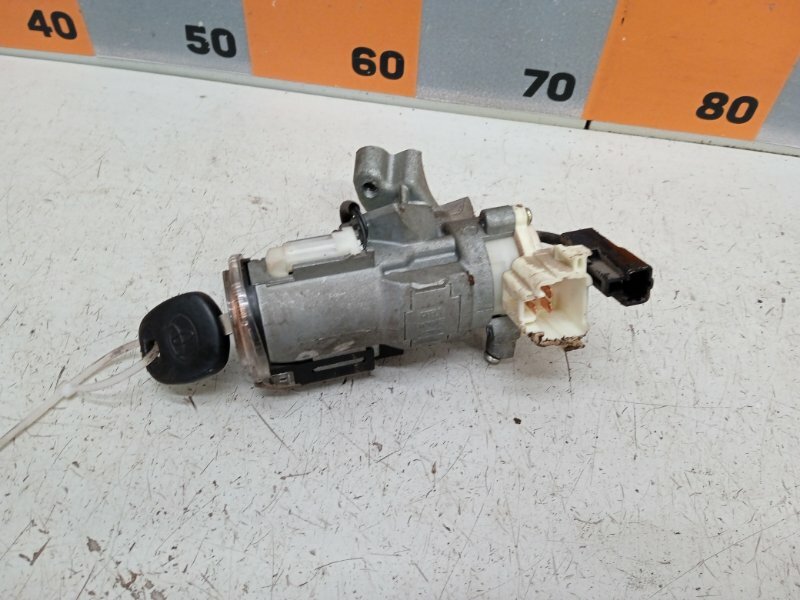 Б/У с ключом, Джили Эмгранд ЕС7 Замок зажигания Geely Emgrand EC7 2013 FE1 238441 GEELY арт. 06701055