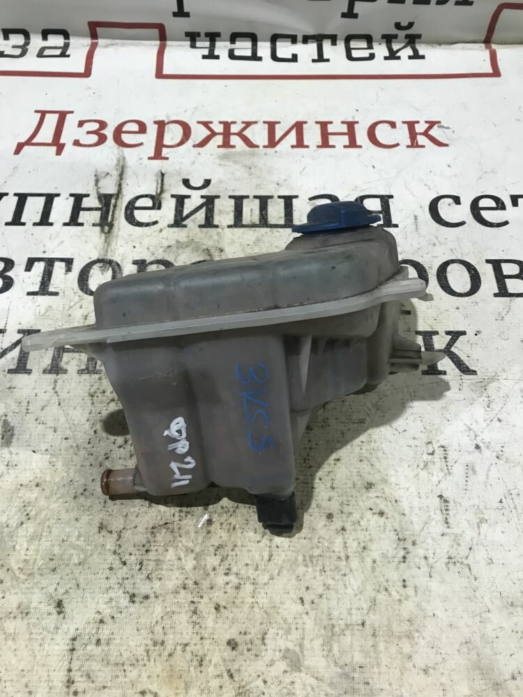 Бачок расширительный Audi A6 C6 (2004—2008) 4F0121403M