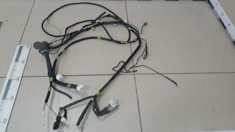 Проводка двери Toyota Rav 4 A30 2006-2013 кат.номер: 8218442250