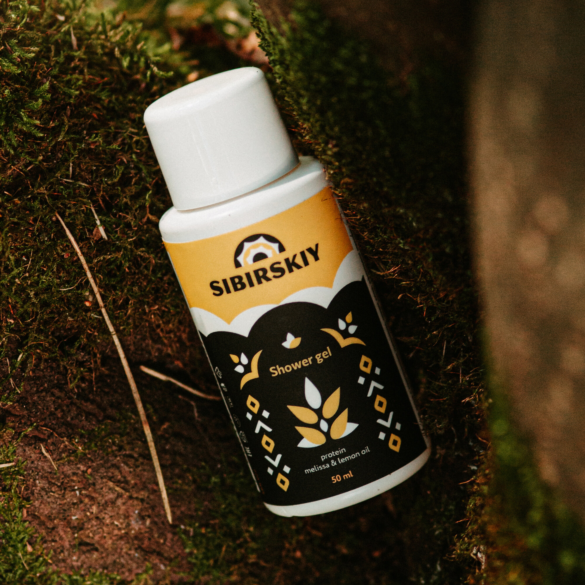 Питающий дорожный гель для душа с протеинами пшеницы, соком алоэ и эфирными маслами лимона и лайма SIBIRSKIY 50 мл