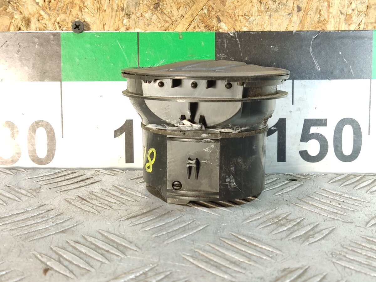 Дефлектор воздушный MAZDA 6 GG GJ6A64730C22