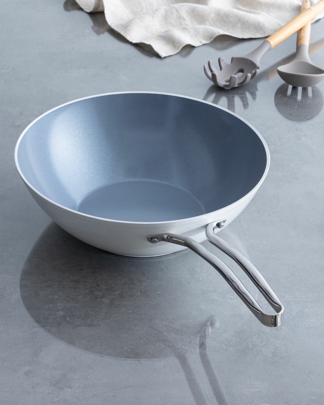 Сковорода - Вок. Состав:100% Керамика. Размер:28CM. Цвет: Белый, Серый/NANO