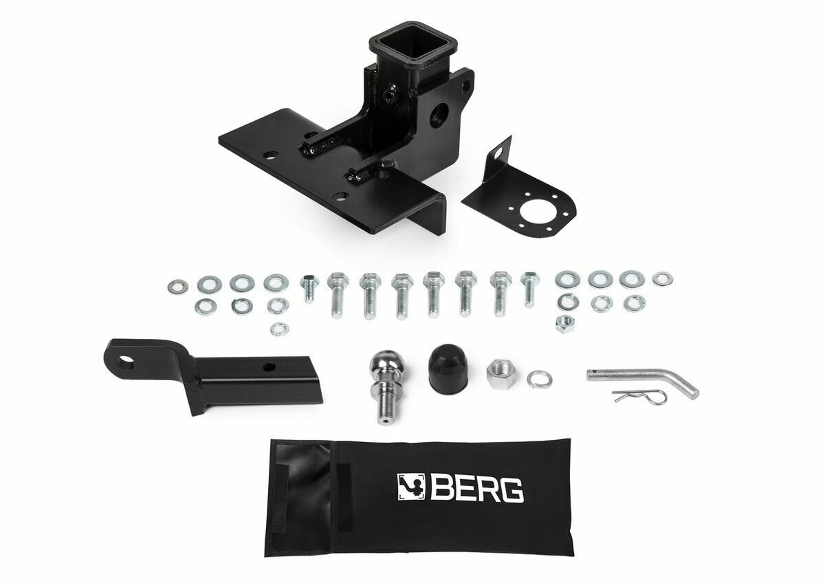 Фаркоп с элект. Smart, под квадрат для Toyota Land Cruiser Prado 120 2002-2009/Land Cruiser Prado 150 2009-2020 2020-н. в, шар E, 2200/120 кг, F.5714.003, Berg (паспорт, сертификат)