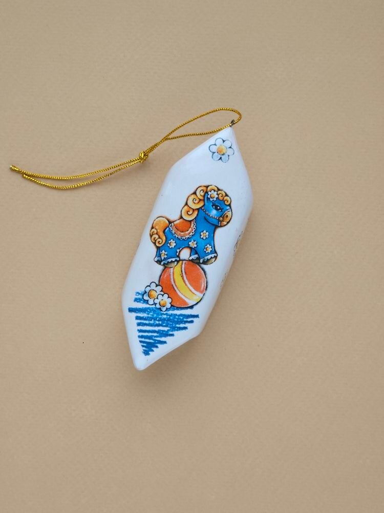 Ёлочная игрушка "Конфетка "Лошадка (синяя)". Ярославская майолика. Керамика ручной работы. Сделано в России.