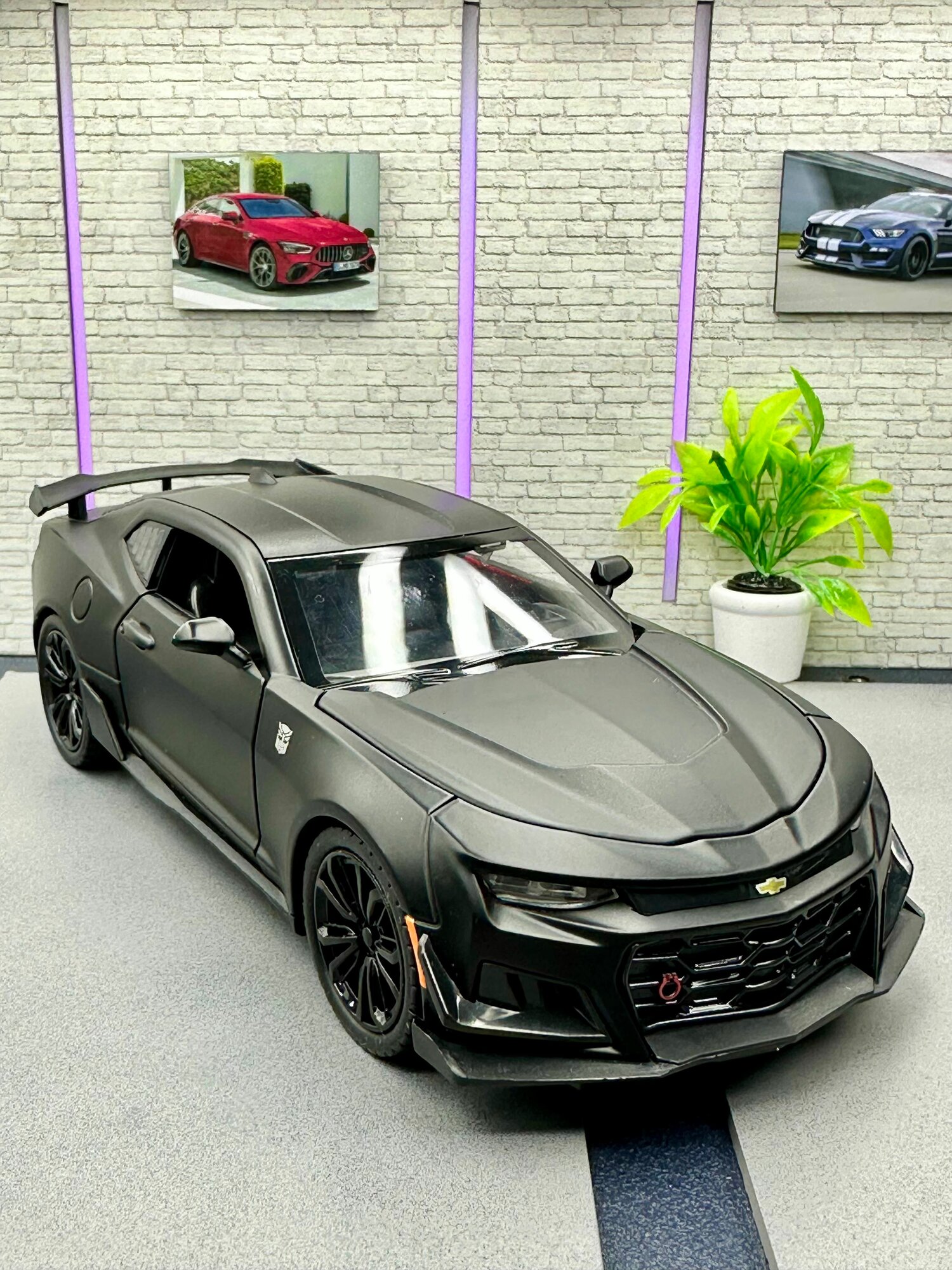 Машинка металлическая Шевроле Камаро Chevrolet Camaro черный матовый