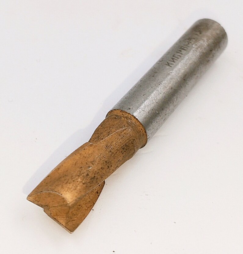 Фреза концевая d12х70 z=2 Р6М5 ц/х (с покрытием)