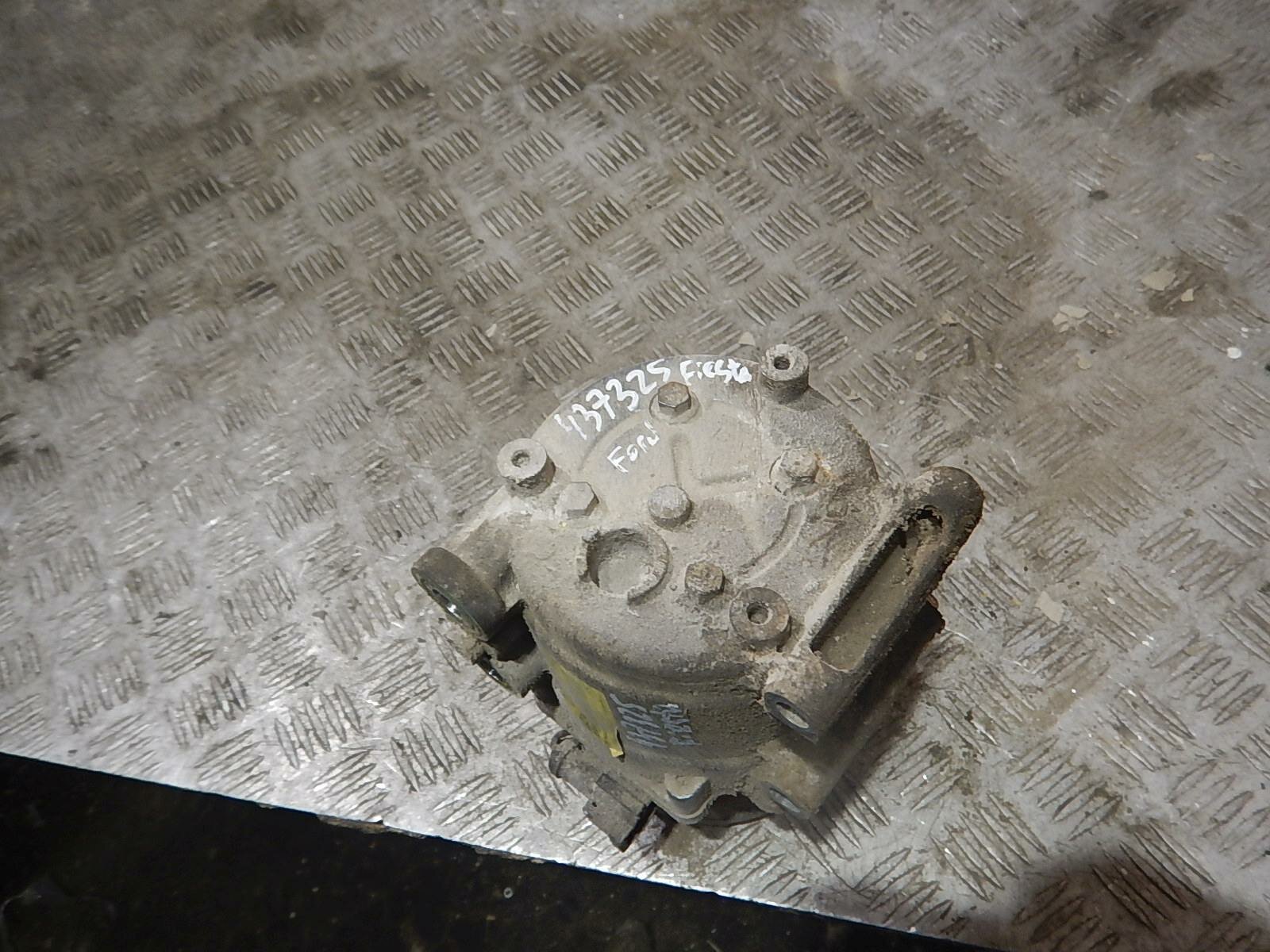Б/У Компрессор кондиционера, Ford (Форд)-FIESTA (01-07) FORD FIESTA (01-07) 1,4 Без видимых повреждений. 437325 FORD арт....