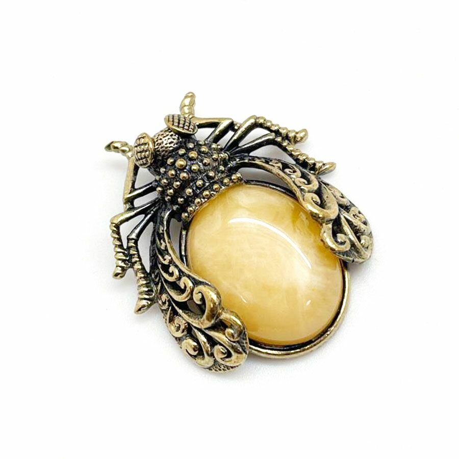 Подвеска, янтарь