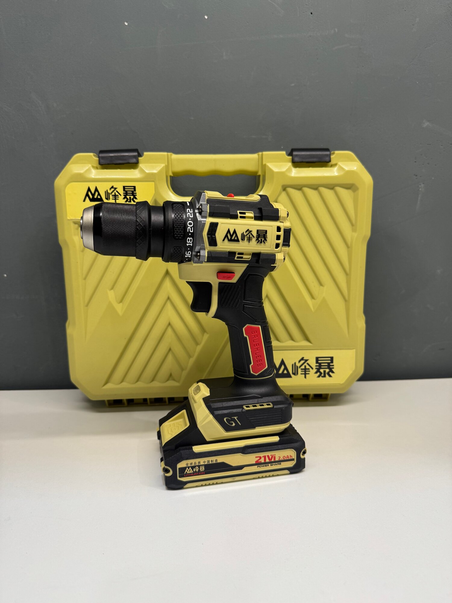 Шуруповерт со съемным патроном, аккумуляторный FB-2110, 21 В, 60 Нм, 2х2.0А. ч, LI-ON, в кейсе