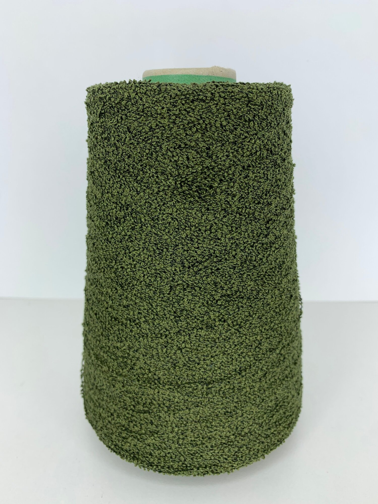 SILK BOUCLETTE - Botto Giuseppe; 65% шелк, 35% п/а; 800м/100гр, (0/8000); букле; col.Dark Olives, цвет: оливковый темный, вес 250гр. 300гр italyyarn