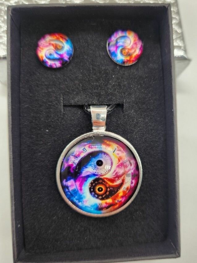 Набор значков, стекло