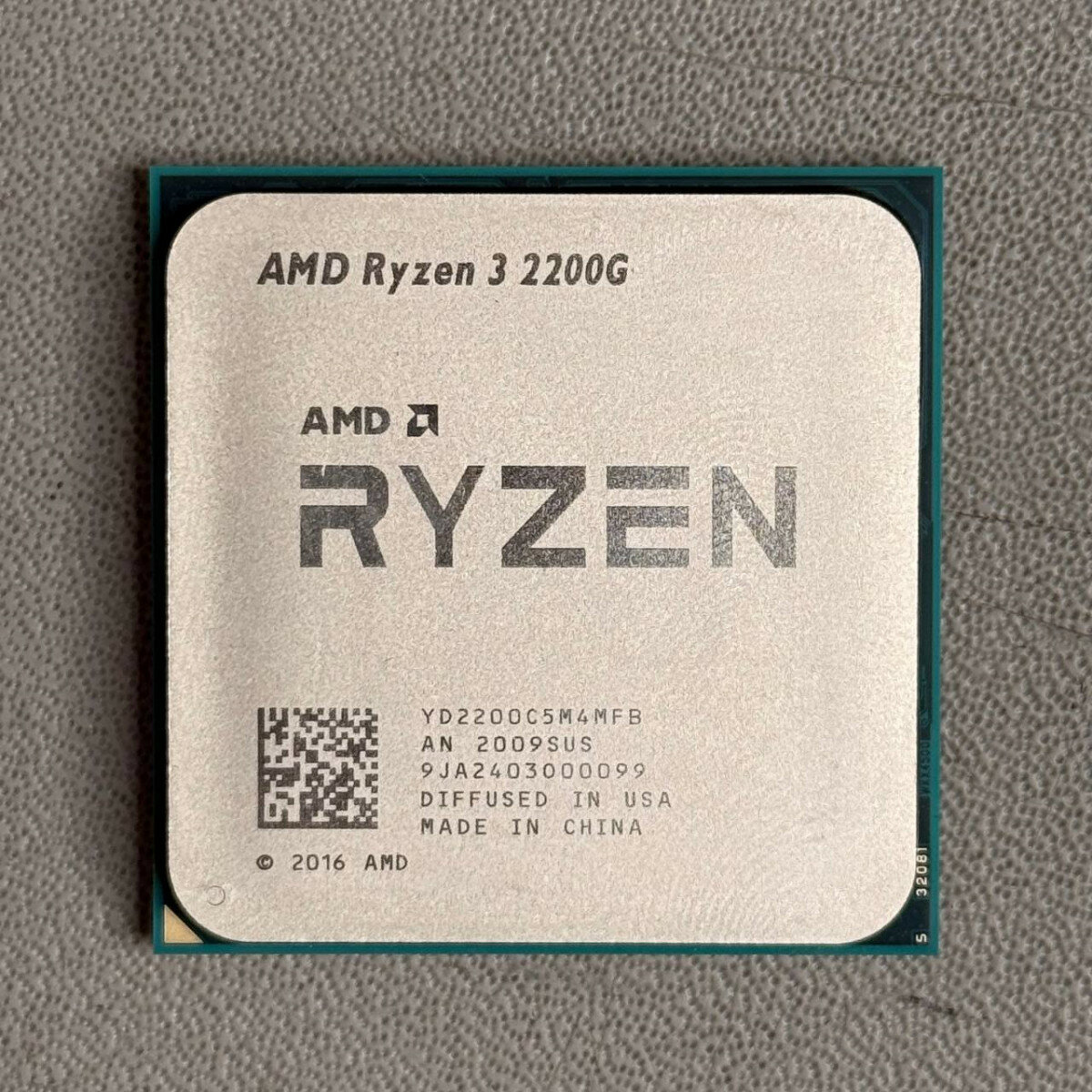 Процессор AMD Ryzen 3 2200G OEM